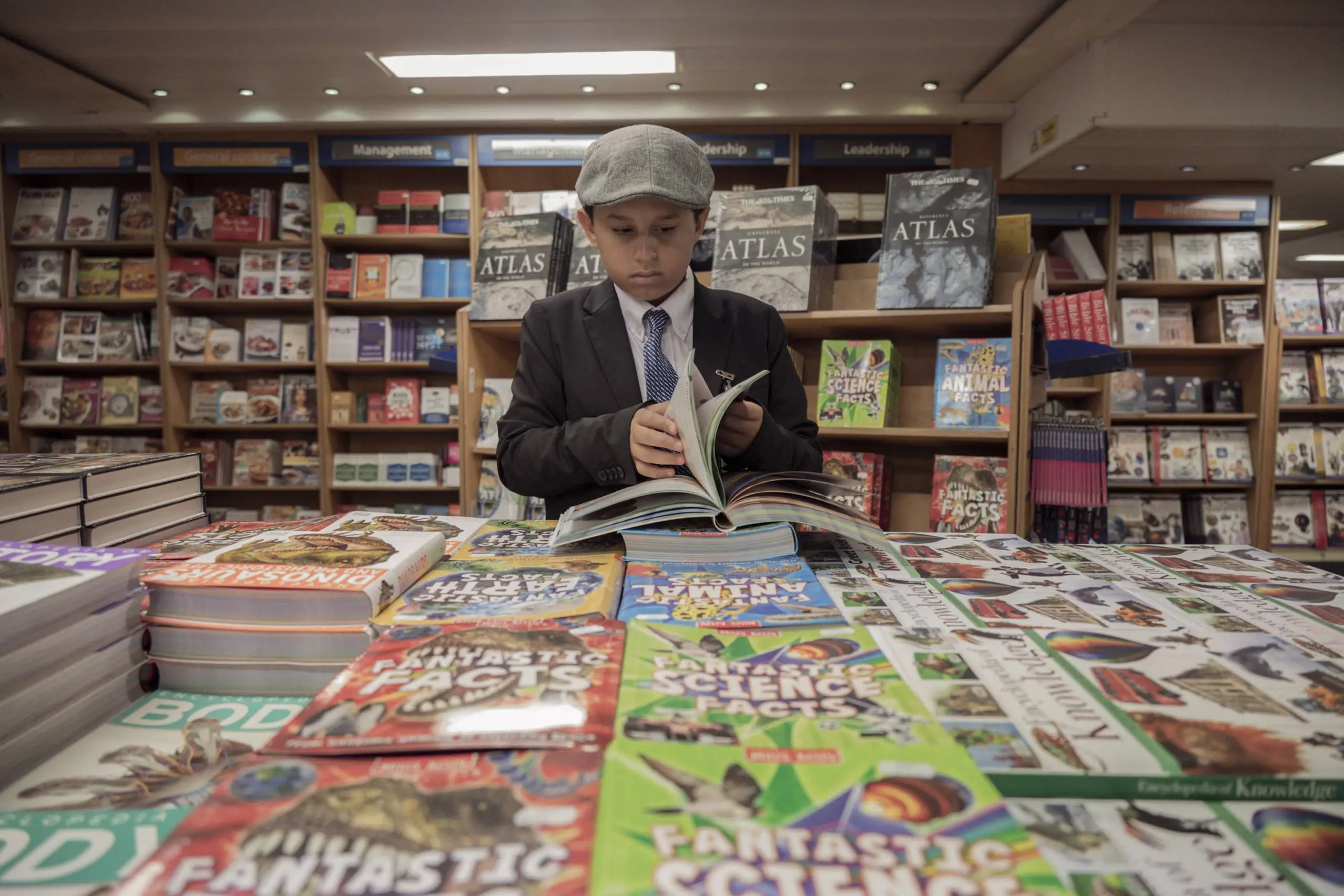 مصر منارة الثقافة تستقبل أكبر مكتبة عائمة في العالم Logos Hope ببورسعيد ...